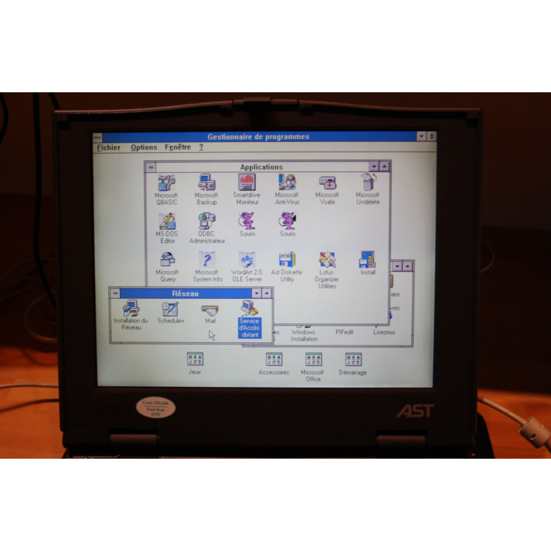 Collector PC Portable AST ascentia 810N 4/66 cs 10